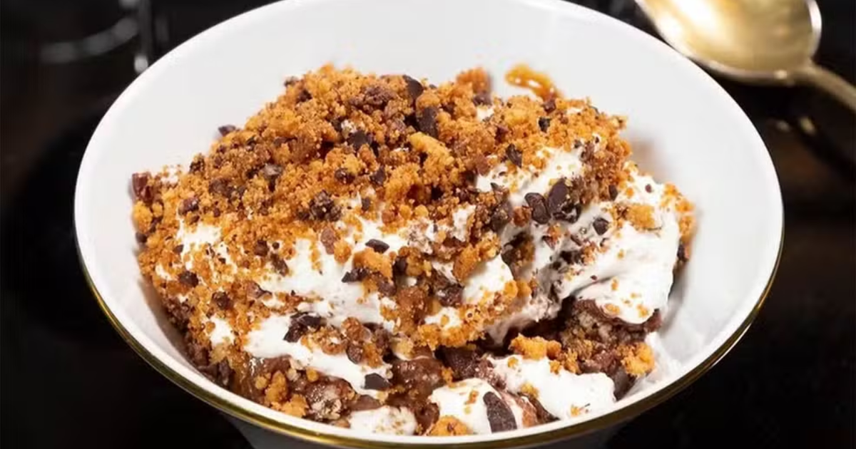 Baba de dinossauro: conheça a sobremesa de restaurante português que ...