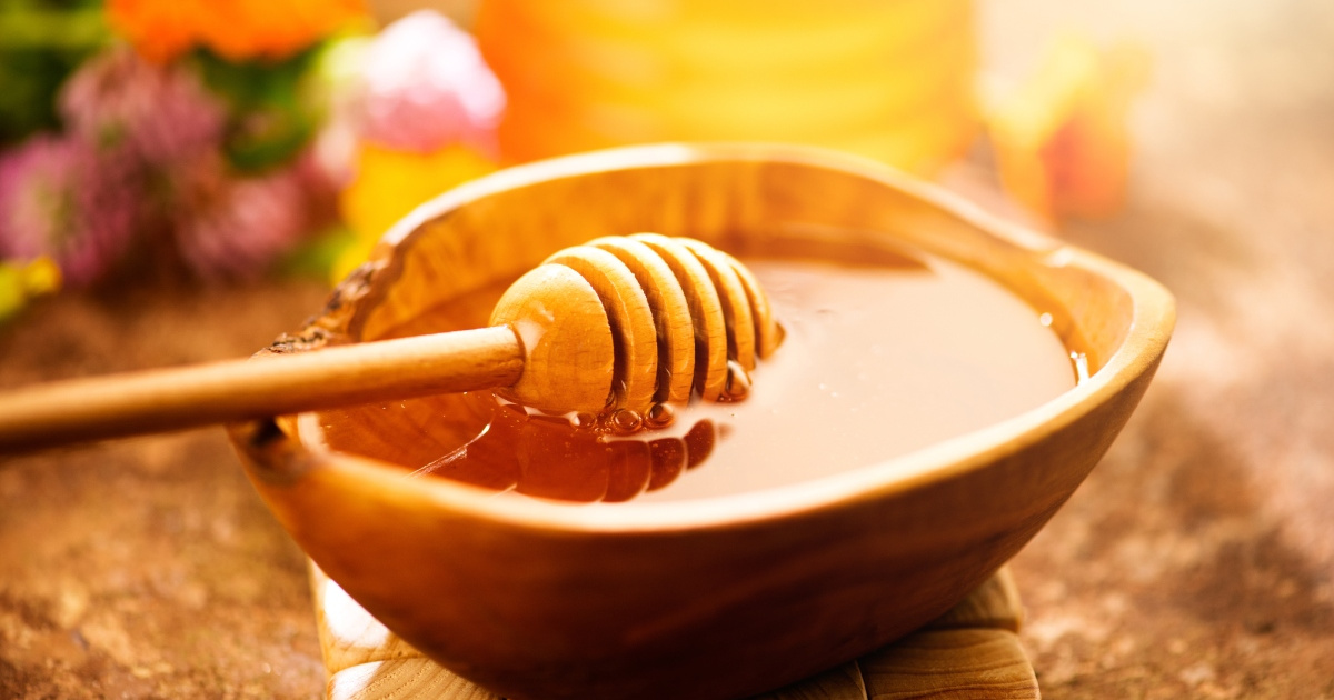 Mel faz bem para a saúde? Conheça 3 benefícios do alimento natural e ...
