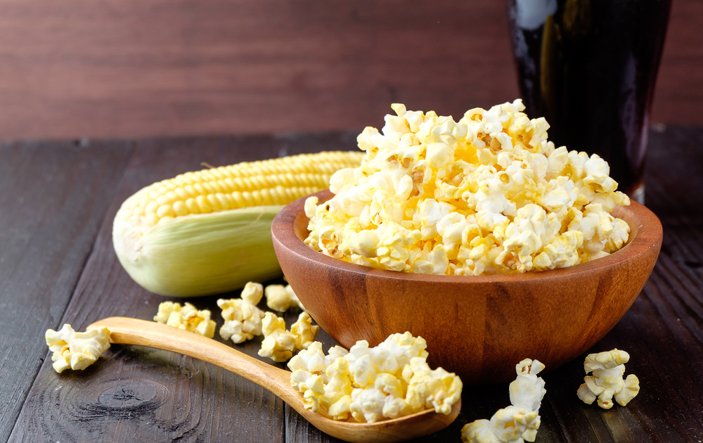 Como preparar a pipoca comum perfeita no micro-ondas