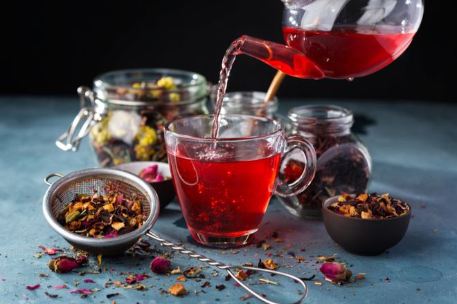 Como preparar chá: aprenda a técnica perfeita com esses acessórios