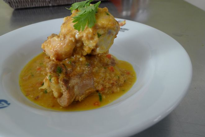 Xinxim de galinha: confira a receita típica da Bahia