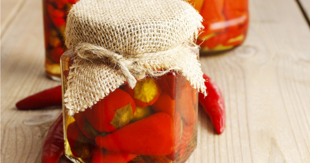 Conserva de pimenta dedo-de-moça: confira as dicas e a receita