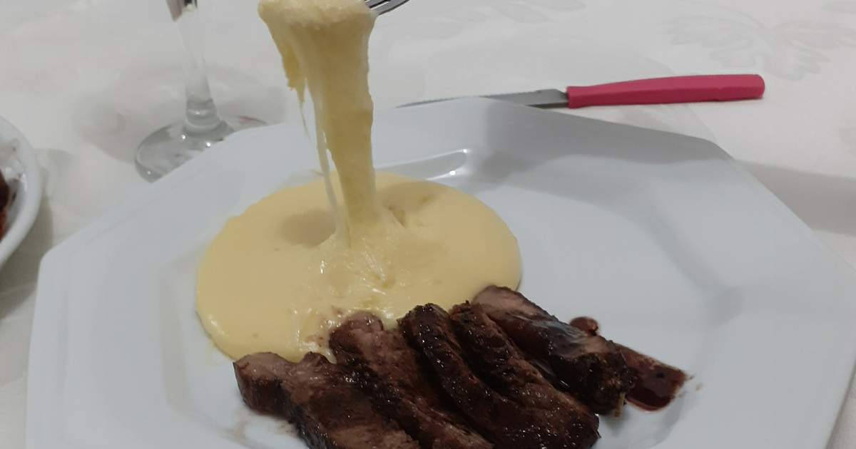 Receita de Aligot (purê de batatas com queijo), enviada por alberto ...