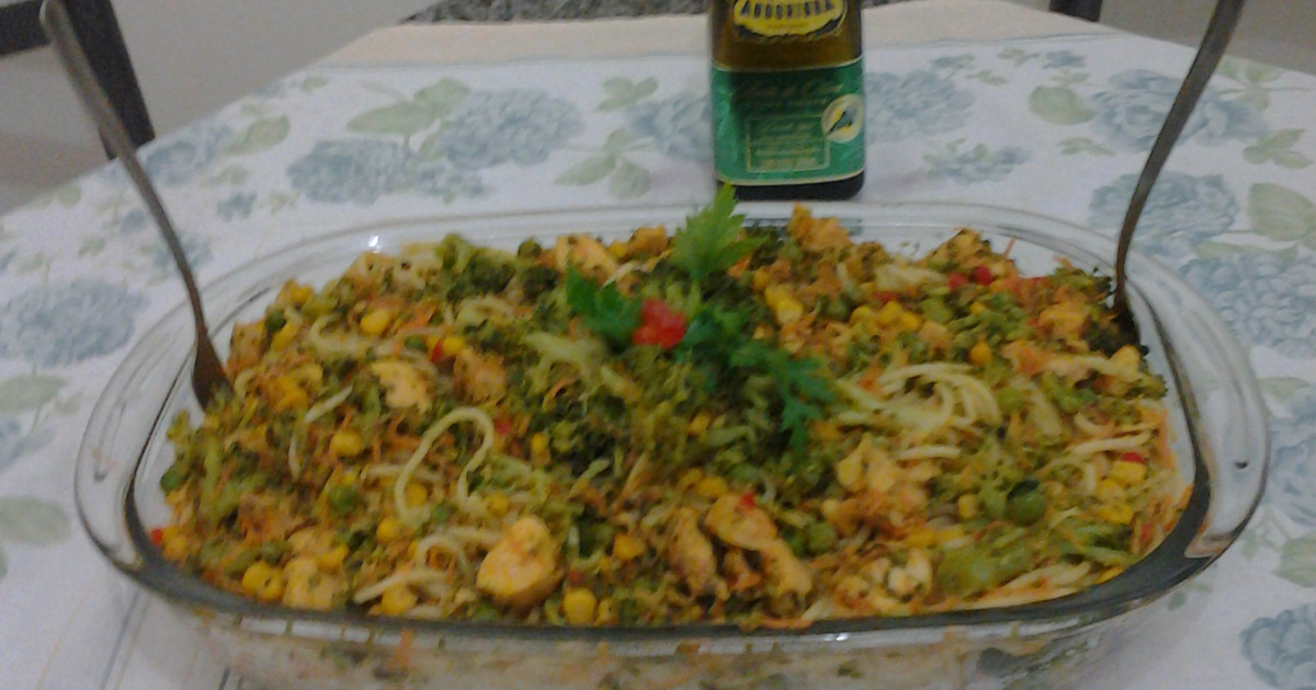 Receita de Macarrão semi-vegetariano, enviada por thay e wiih - TudoGostoso