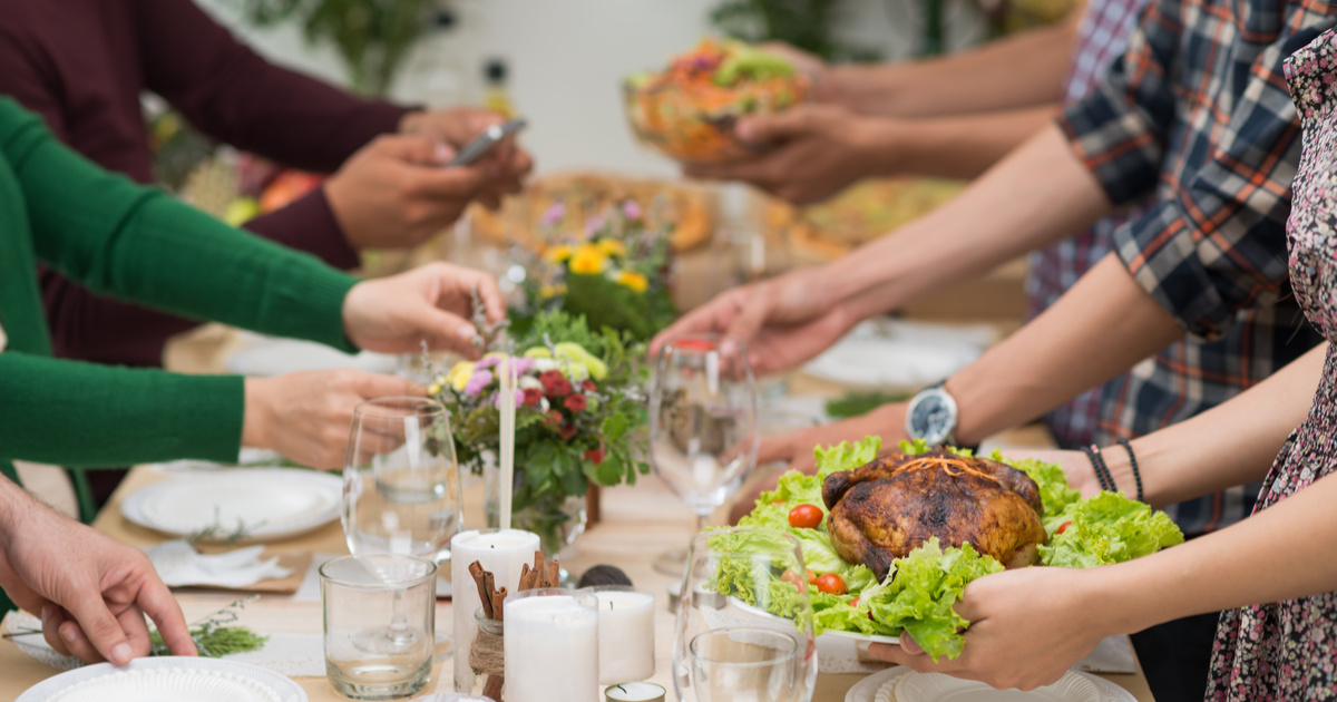 Como receber os amigos para um jantar: o que servir