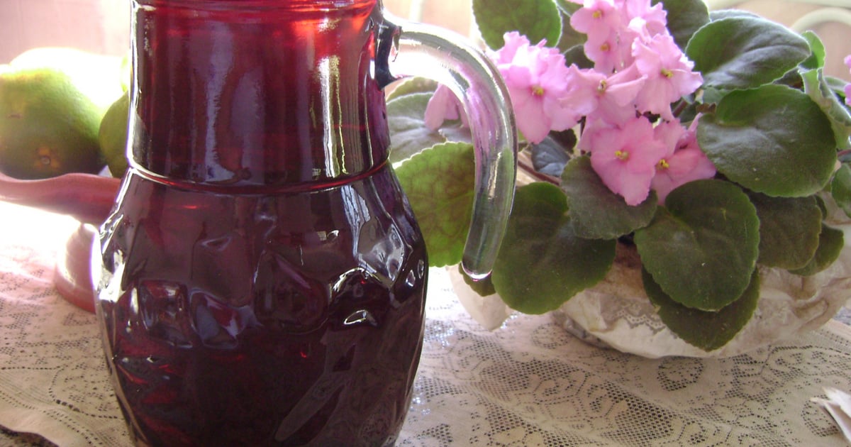 Receita de Licor de jabuticaba, enviada por elaine bolonhesi - TudoGostoso