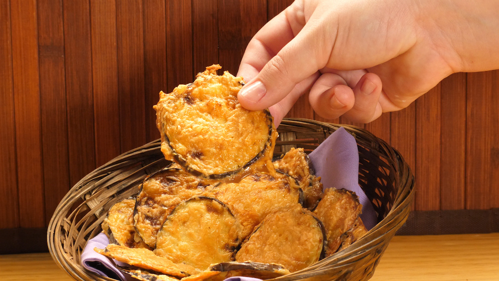 Berinjela empanada com queijo: receita prática e deliciosa