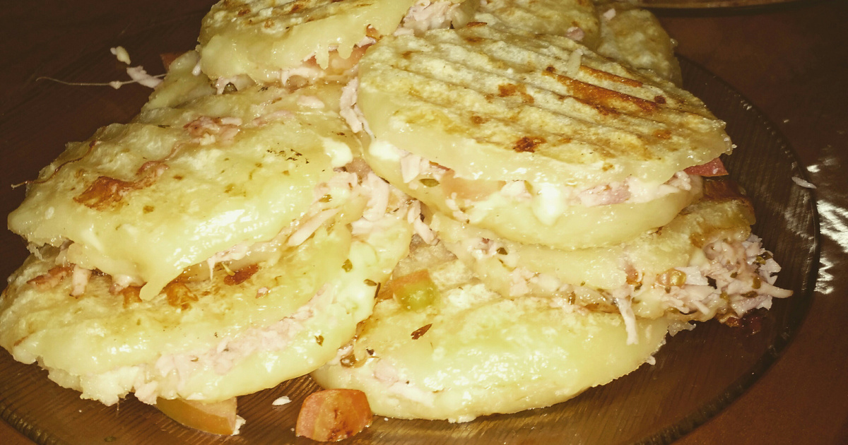 Receita de Panini (pão de queijo recheado no grill), enviada por ...