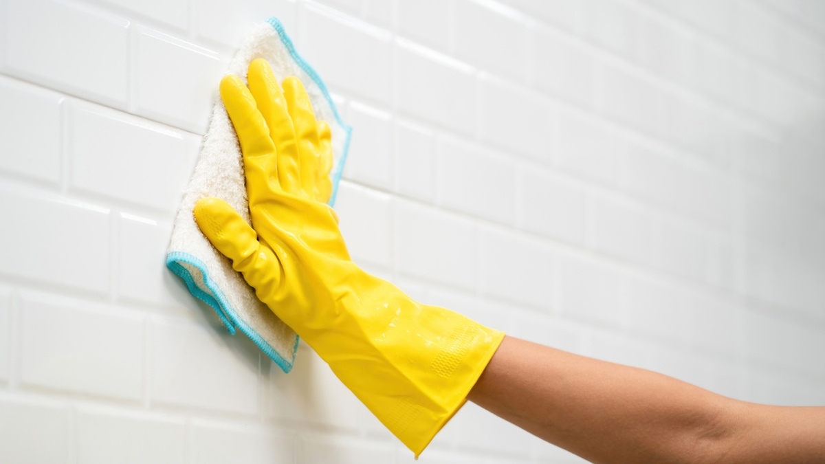 Pare de sofrer na faxina: 3 dicas infalíveis para acabar com o azulejo ...