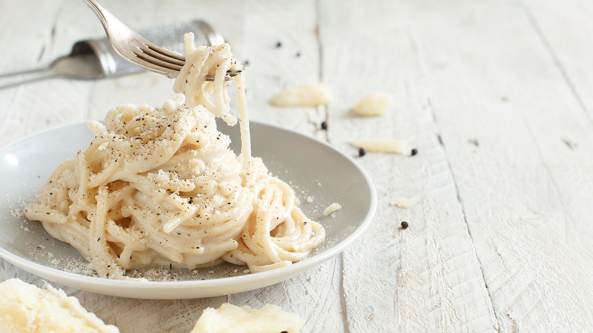 A ciência por trás do cacio e pepe: finalmente entendi por que o molho ...