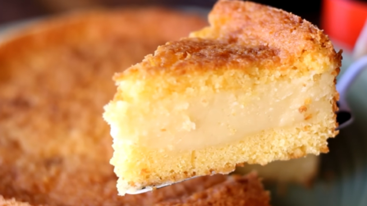 Quem prova, aprova: esse é o melhor bolo de fubá cremoso da vida, feito ...