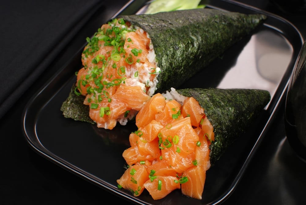 Como fazer temaki: ingredientes, dicas e modo de preparo do cone de ...