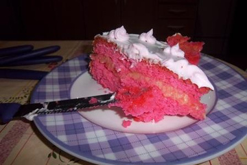 Receita de Bolo pink com recheio de baba de moça e cobertura de ...