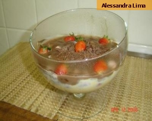 Receita de Bella de Morango, enviada por alessandra fonseca - TudoGostoso