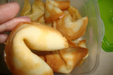 Receita de Biscoito da sorte, enviada por anna laura fink - TudoGostoso