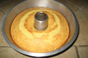 Receita de Bolo caipira de fubá, enviada por eliane rabelo - TudoGostoso