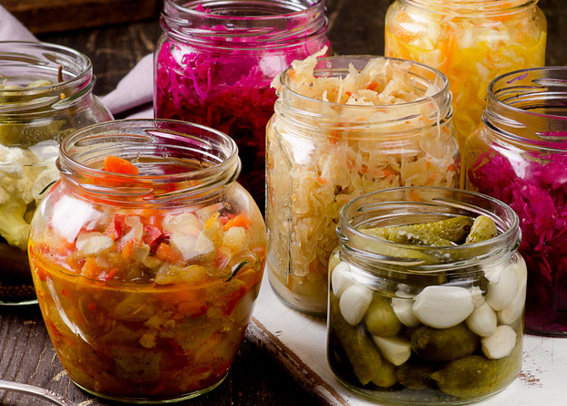 Como fazer picles em casa gastando pouco: receita é simples e qualquer ...