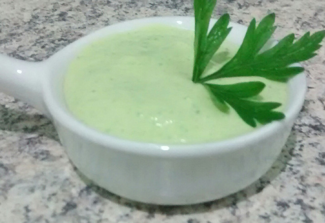 Receita de Molho verde para sanduíches, enviada por natália - TudoGostoso