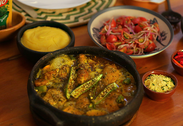 Receita de MOAMBA DE GALINHA, enviada por kitano - TudoGostoso