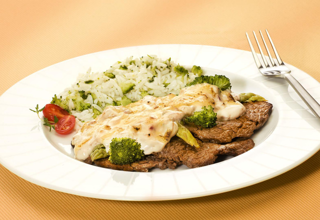 Receita de Alcatra gratinada com brócolis e mussarela, enviada por ...