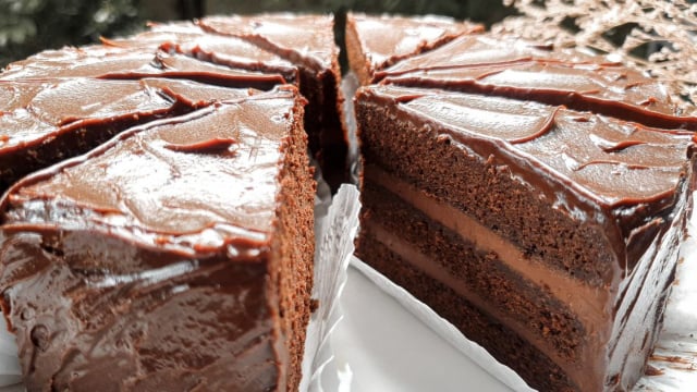 Bolo da Matilda: aprenda a fazer o bolo chocolatudo inspirado no filme ...