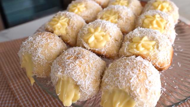 Pãozinho lua de mel molhadinho mais gostoso que o da padaria: receita pro lanche que lembra ...
