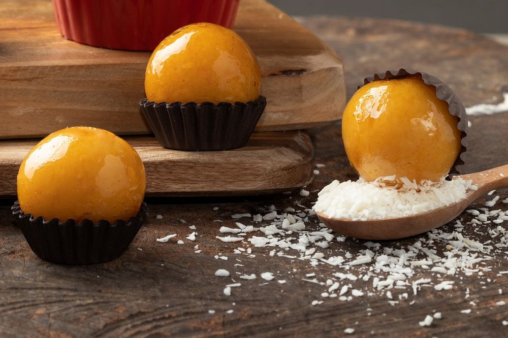 Combine a bala baiana com o brigadeiro e descubra um doce que você ...